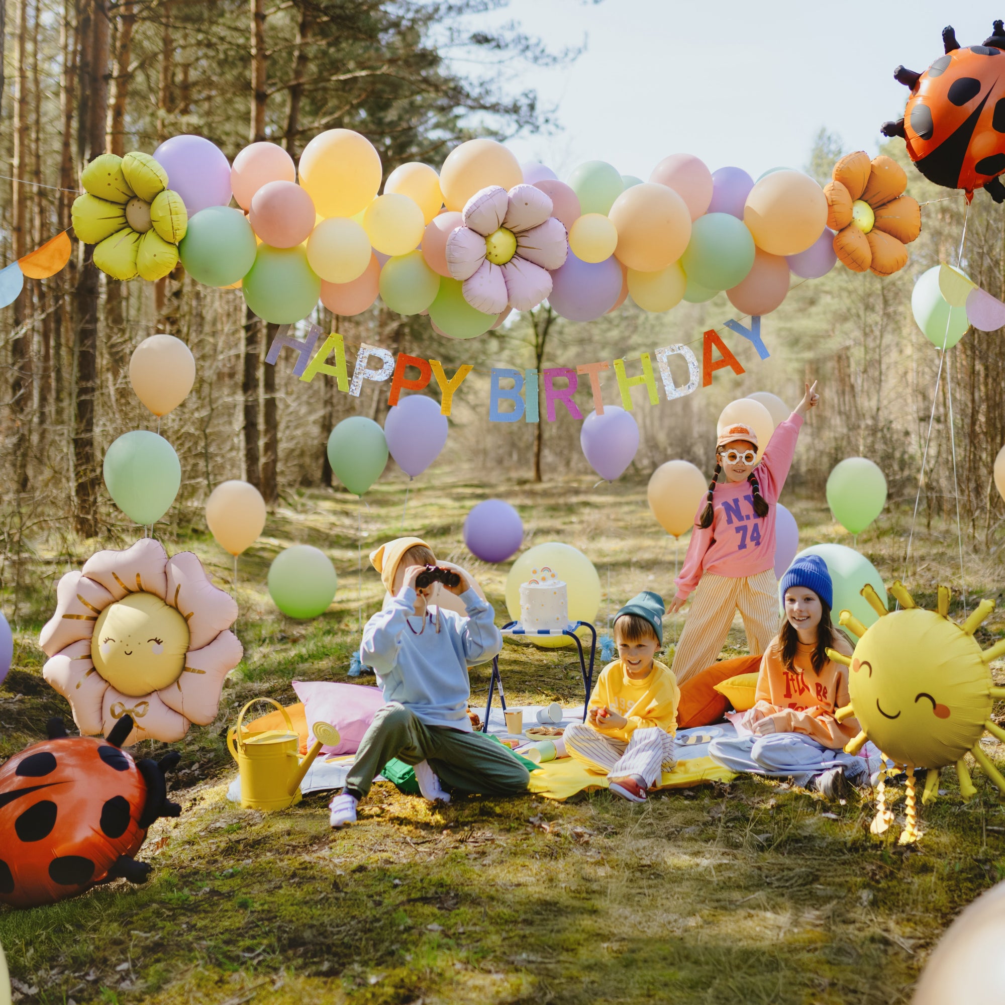 4 pack of Daisy Balloons | Daisy Foil Balloon UK – Pretty Little Party Shop