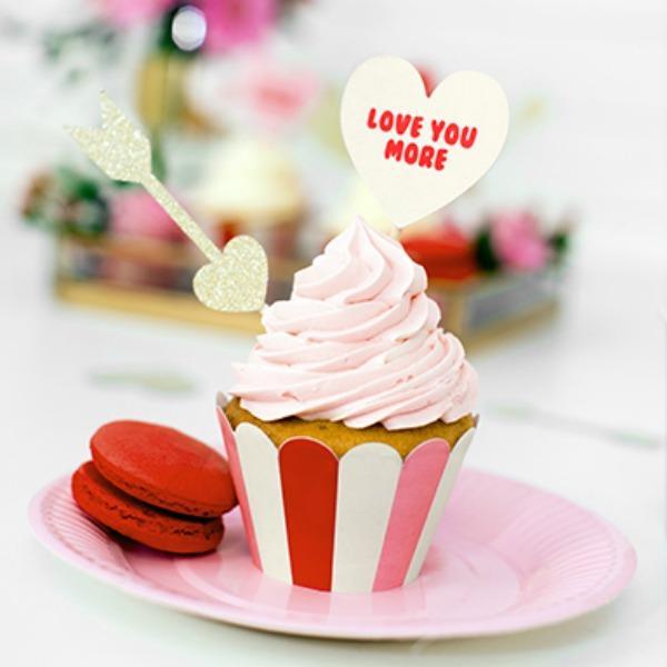 Love Heart Cake Toppers | Valentines Party Supplies | Modern Parties ...